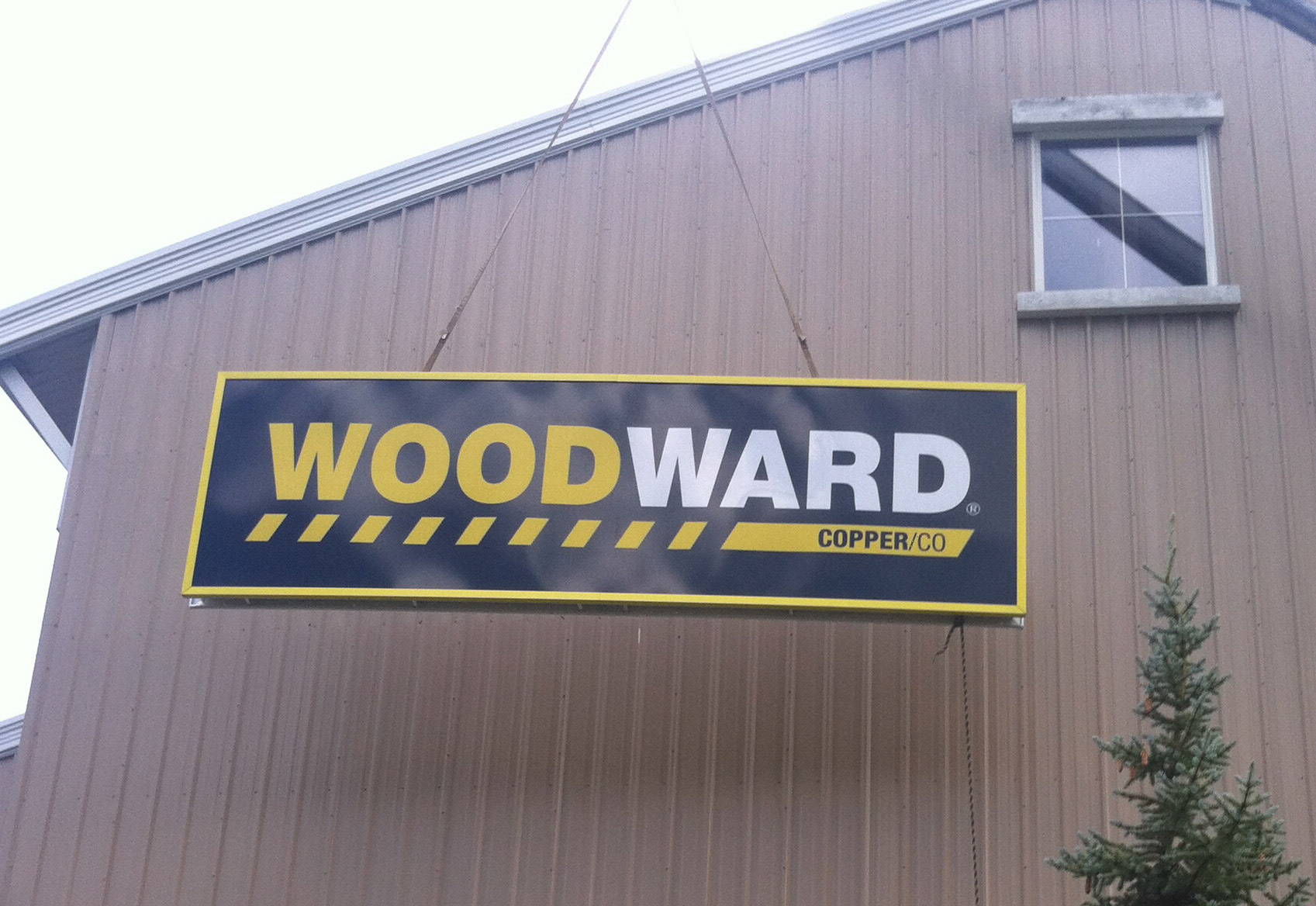 Design Bratz - Sign Design and Fabrication