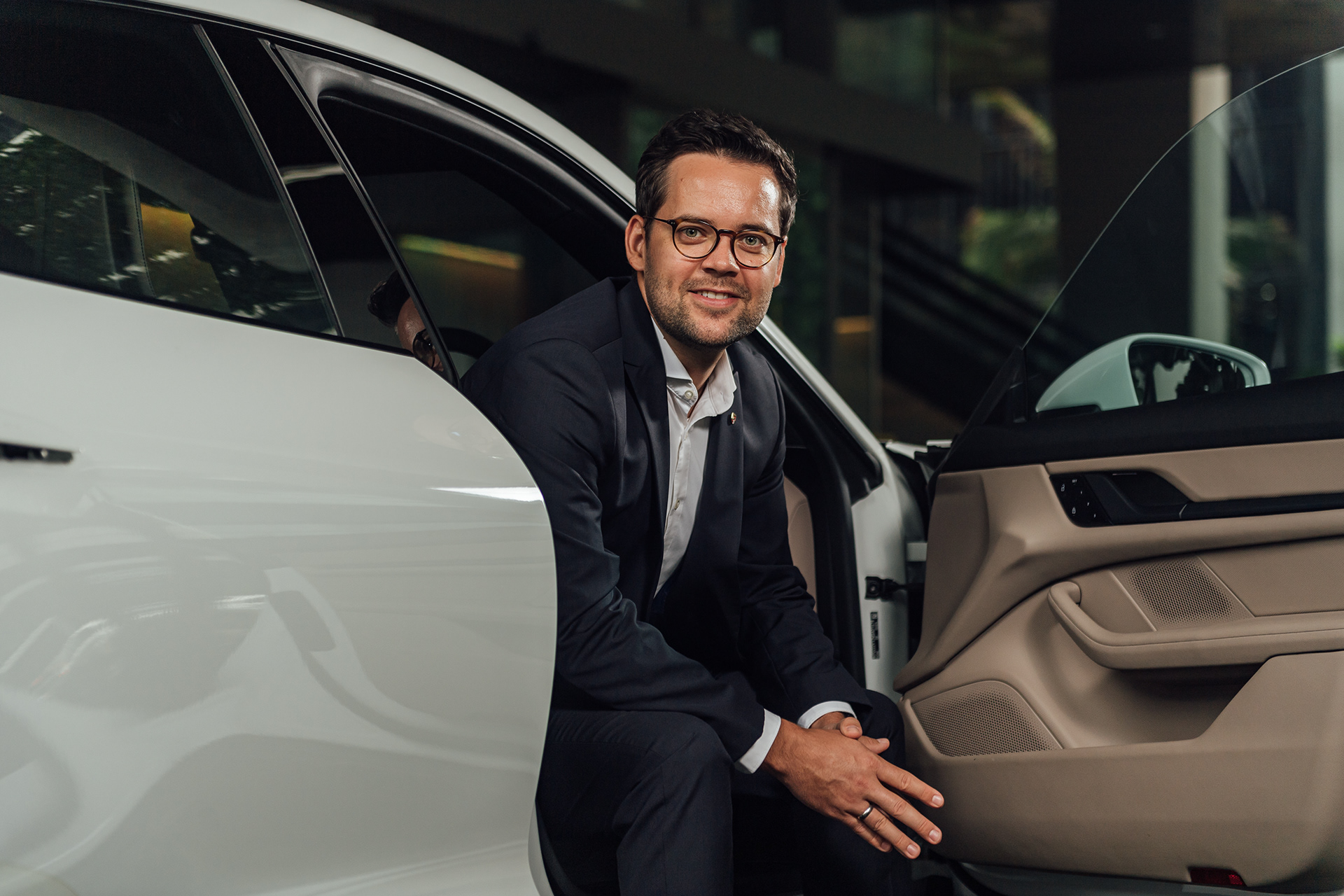 darrenleongvisuals - PORSCHE SINGAPORE CORPORATE PORTRAITS