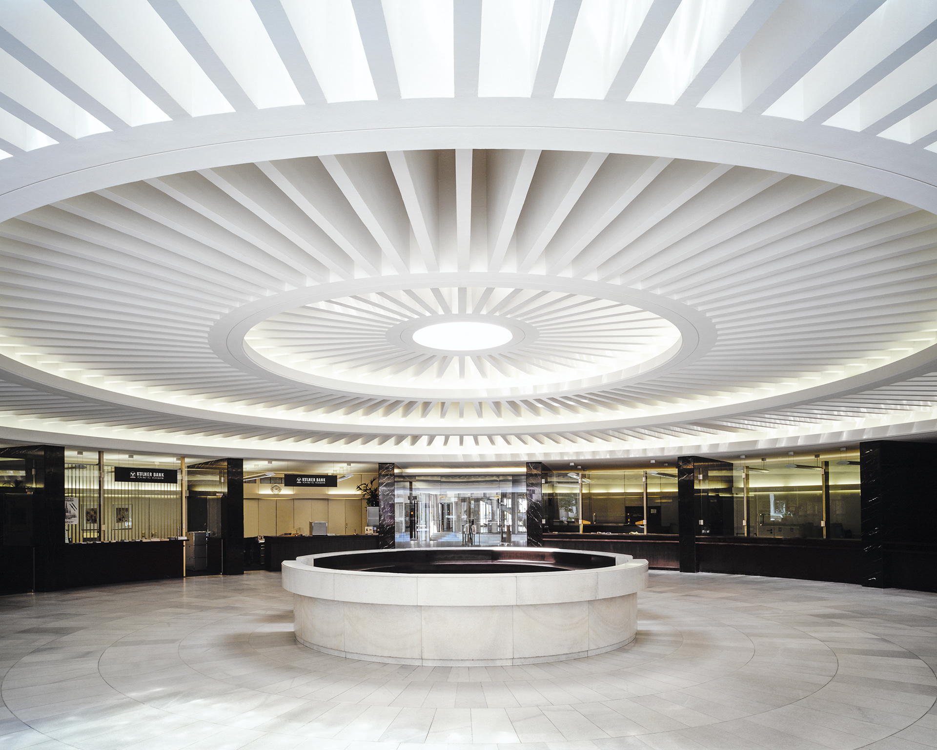 Architekturfotograf und Ausstellungsfotograf in Köln: Christopher Clem ...