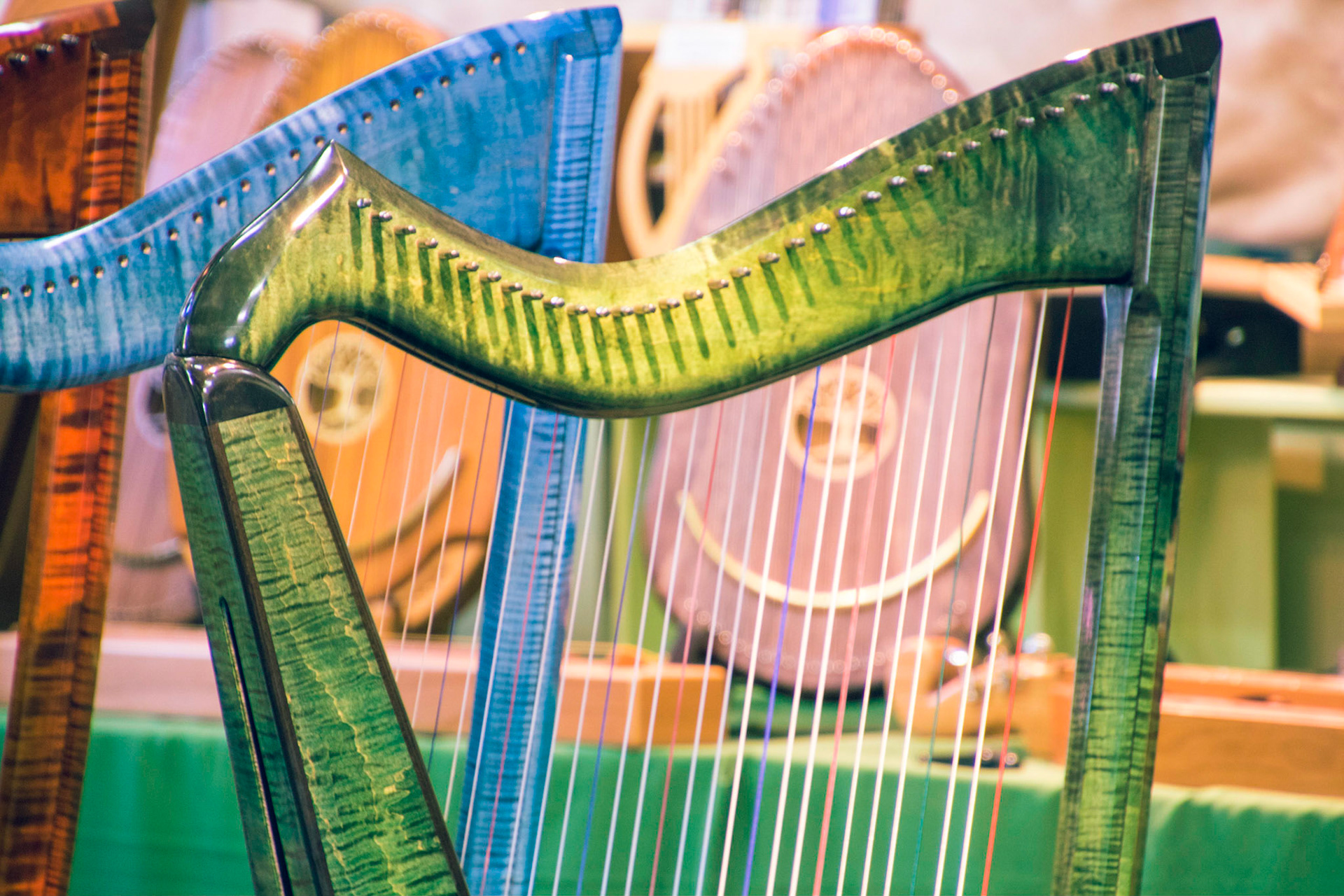 Musicmakers Harp Galleries - Emerald Green