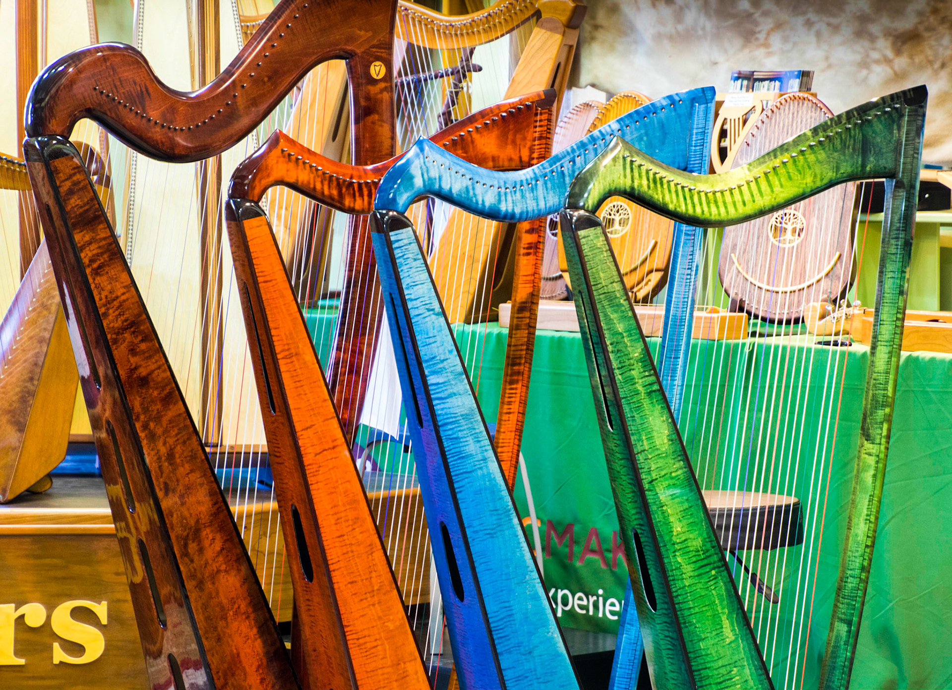 Musicmakers Harp Galleries - Vivid Color Group