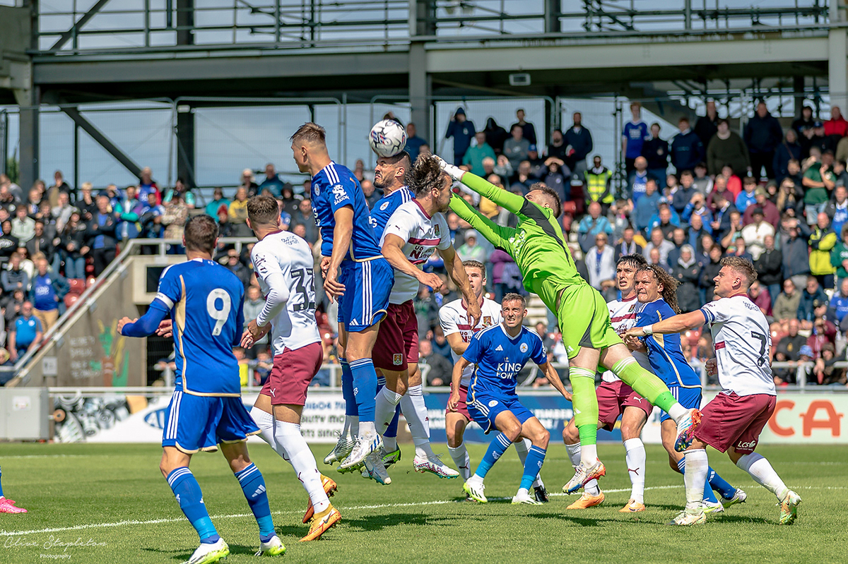 Clive Stapleton Photography - Football Photography