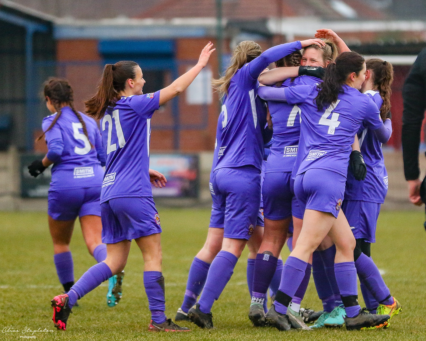 Clive Stapleton Photography - Football Photography