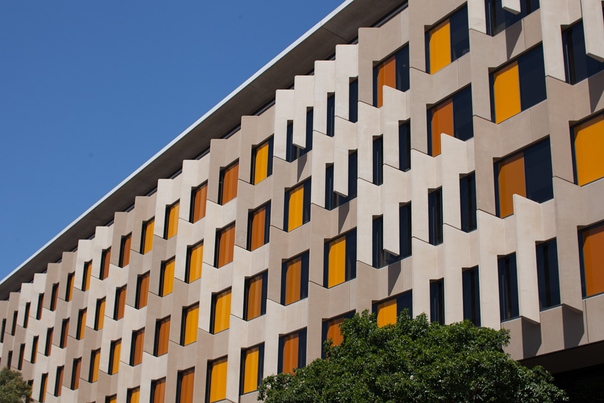 Cameron Longshaw - UNSW Wallace Wurth Building.