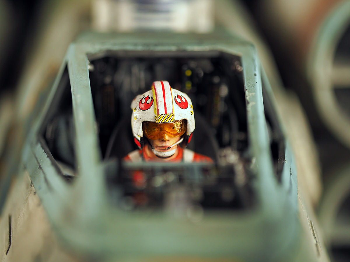 Jason Eaton Studio - Red 5 Hero X-Wing