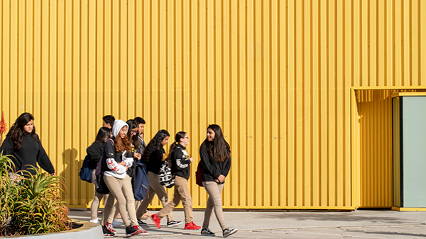 Brooks Scarpa Huber Architects - South Los Angeles Charter High School