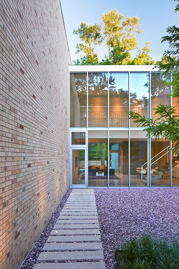 Brooks + Scarpa - Lipton Thayer House Evanston, IL