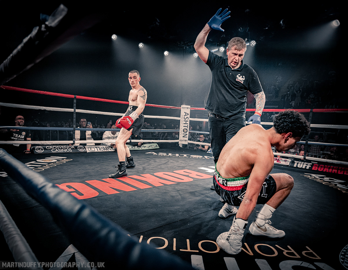 Capturing Moments: Martin Duffy Photography - Behind the Ropes: Boxing ...