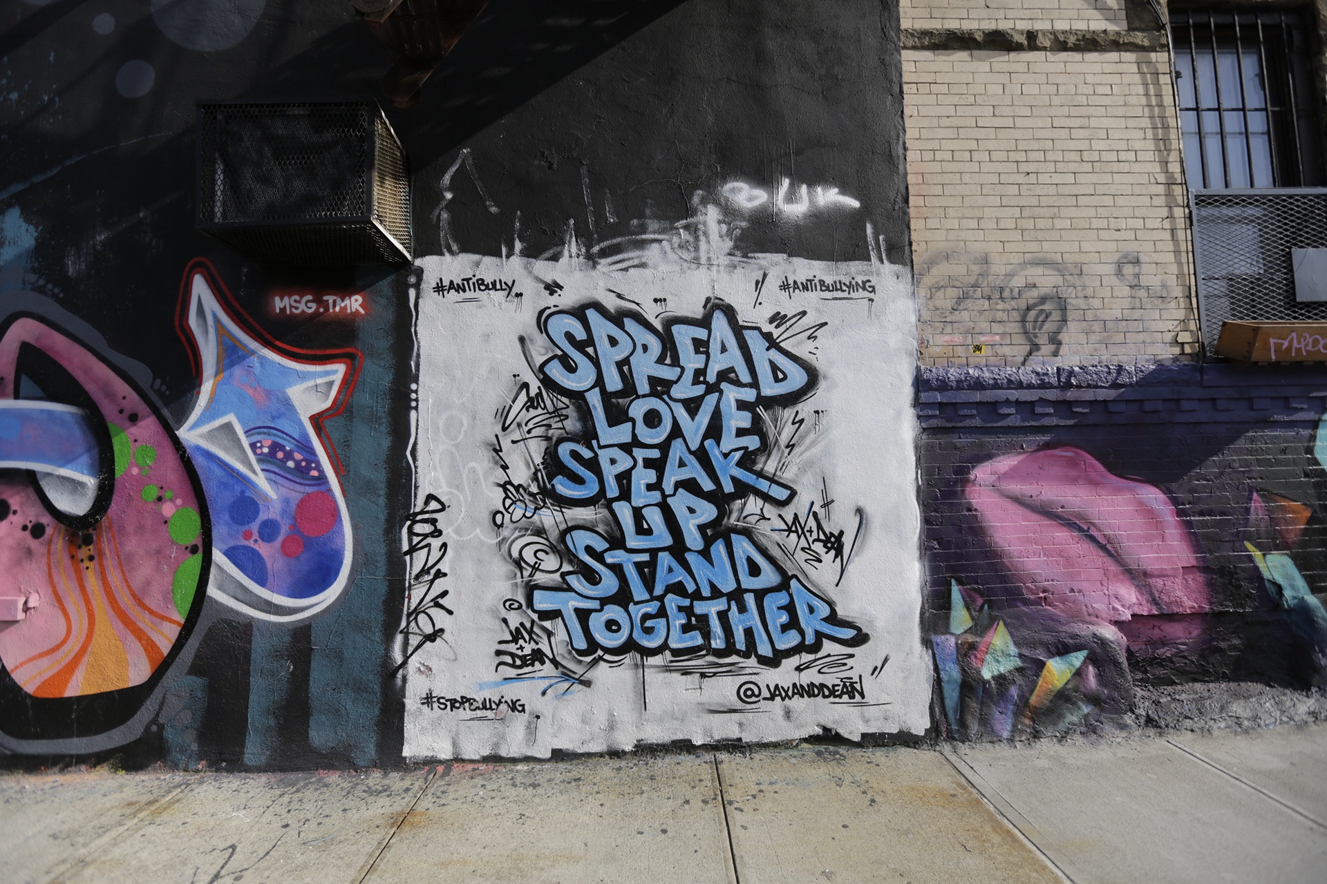 Kristine Sadler - Graffiti & Street Art