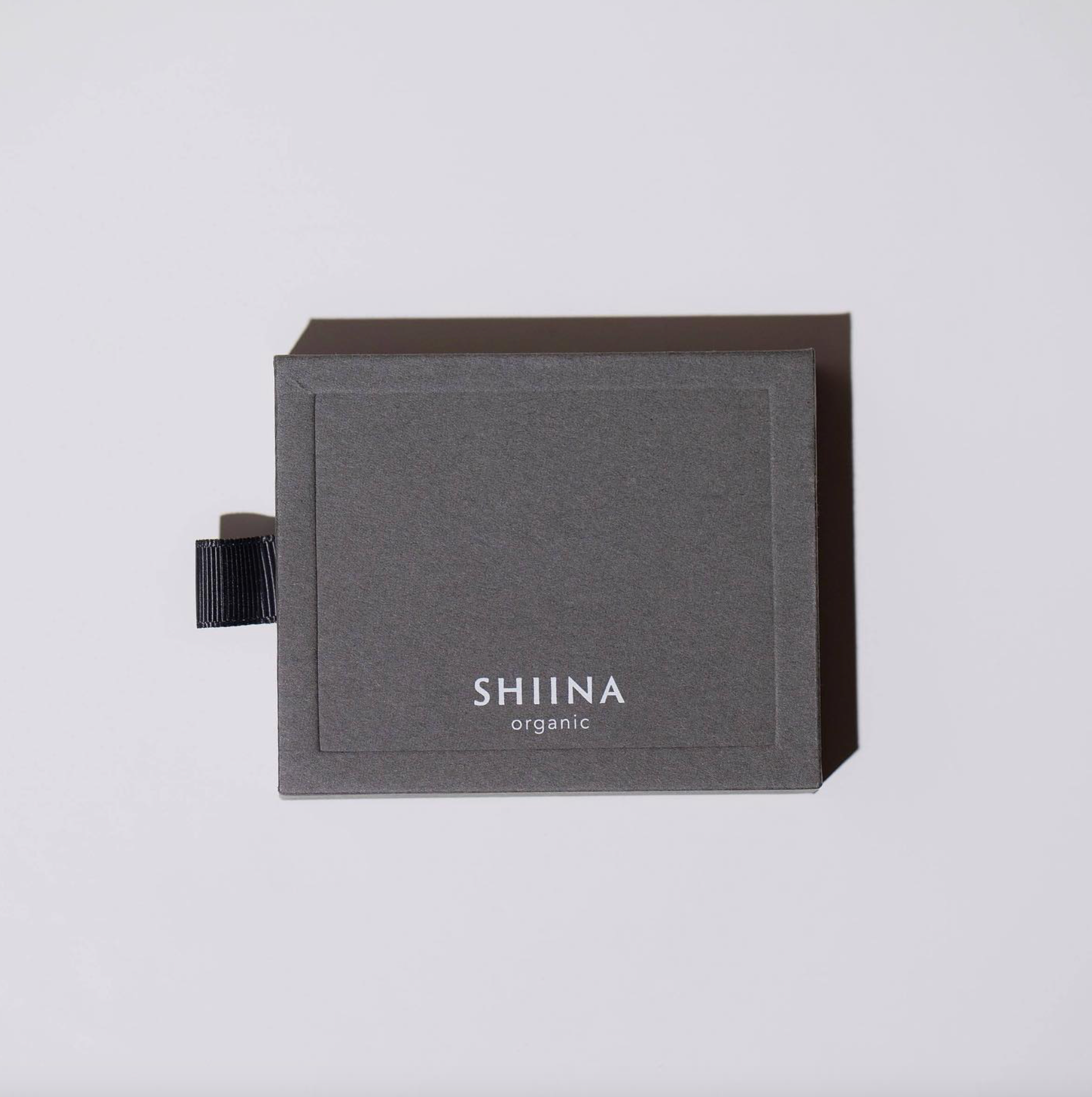 SAND DESIGN - Brand design for SHIINA organic