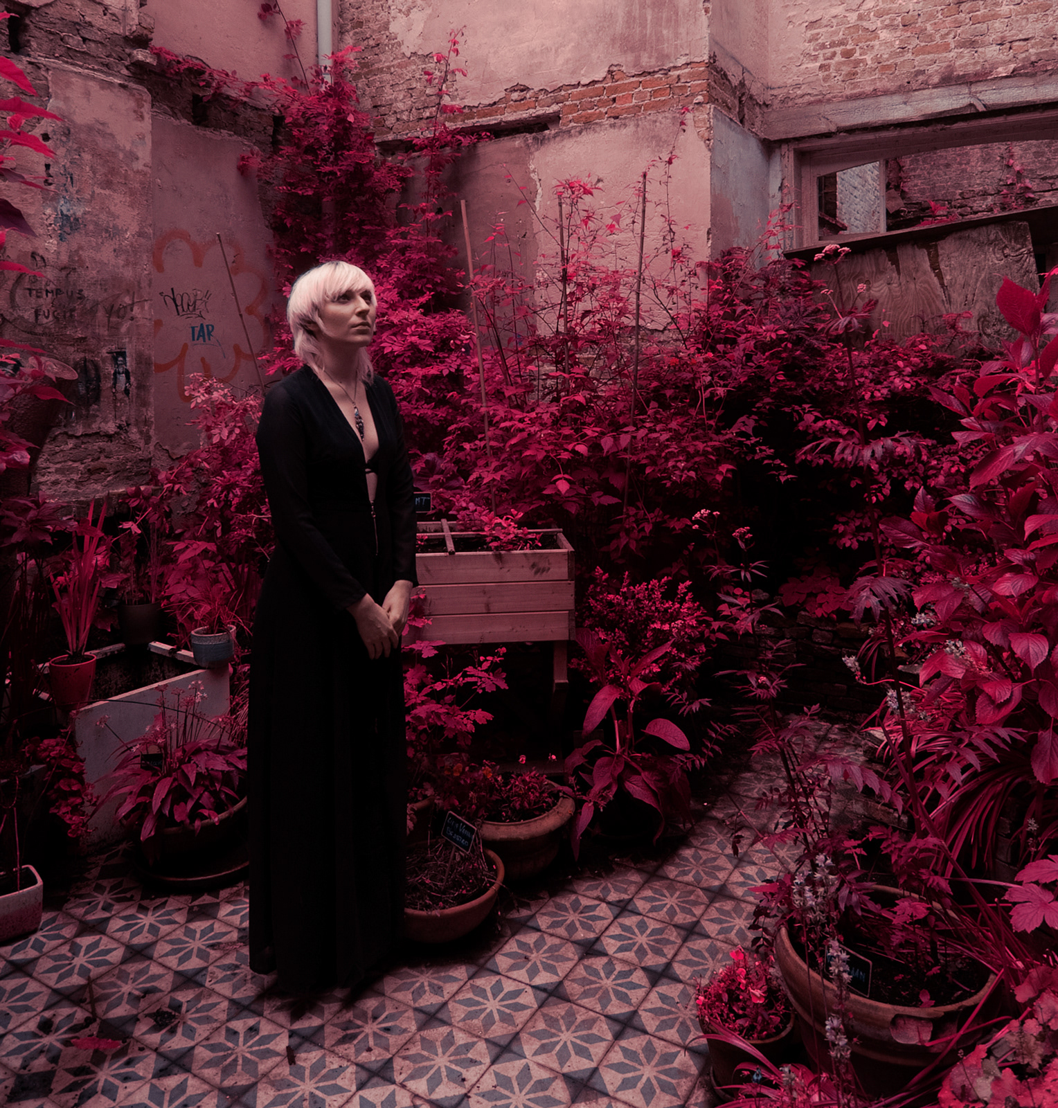 Photography by Inge Houwen and Huyghe Stijn - Model Anne Darke (BE)