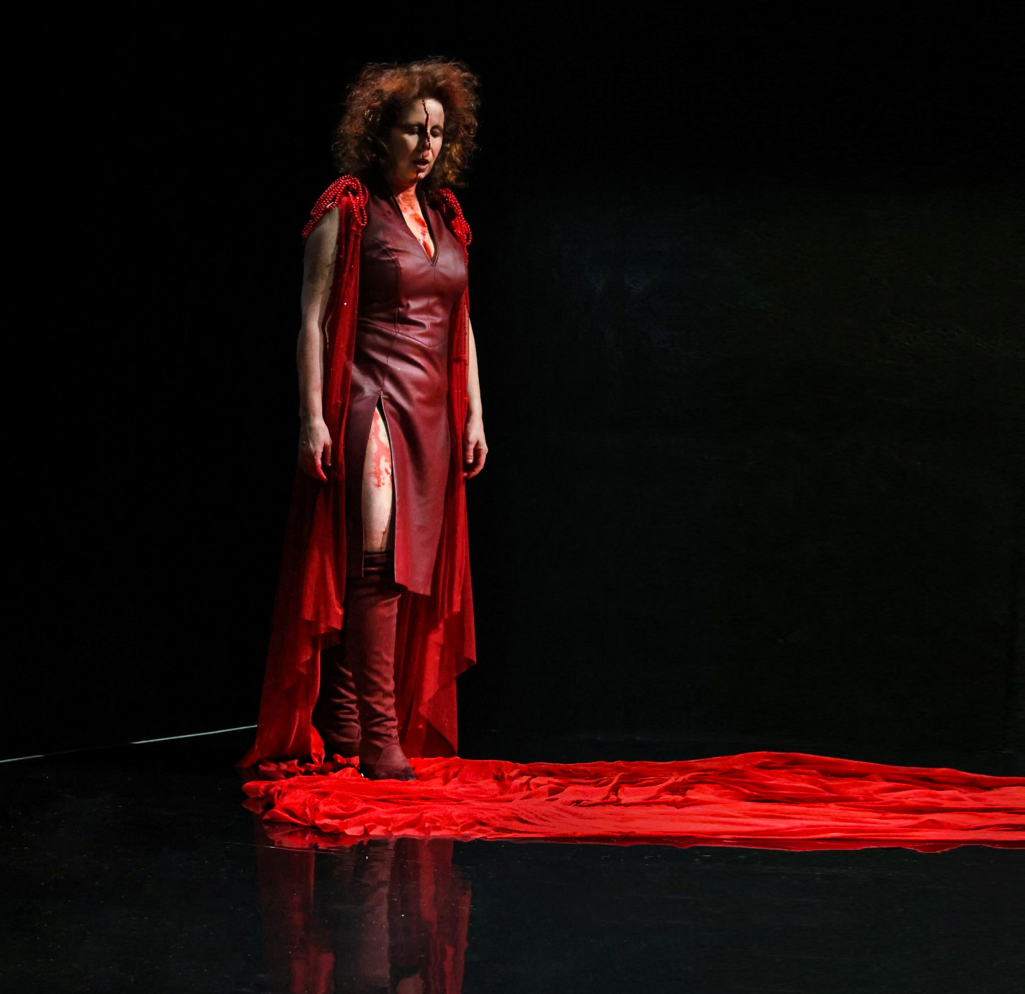 ELOISE KAZAN DESIGN PORTFOLIO - ÉXTASIS MEDEA, costume