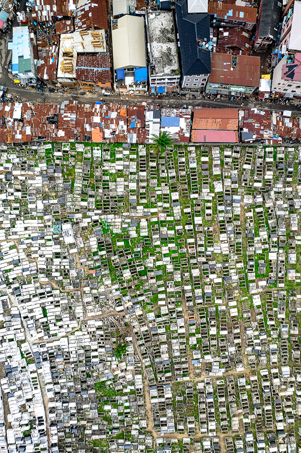 Unequal Scenes - Lagos