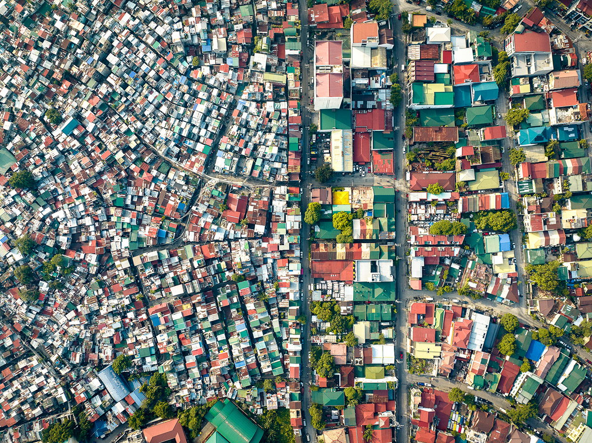 Unequal Scenes - Manila