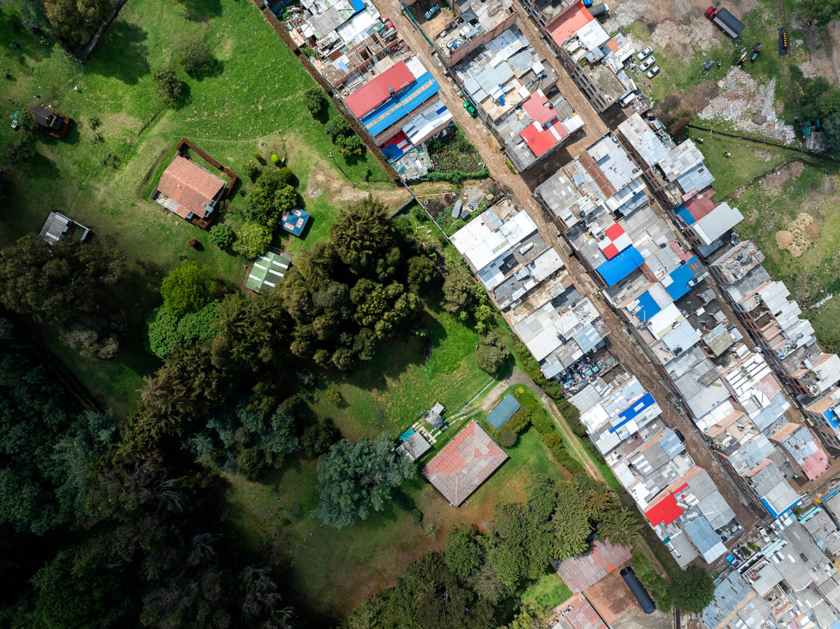 Unequal Scenes - Bogotá