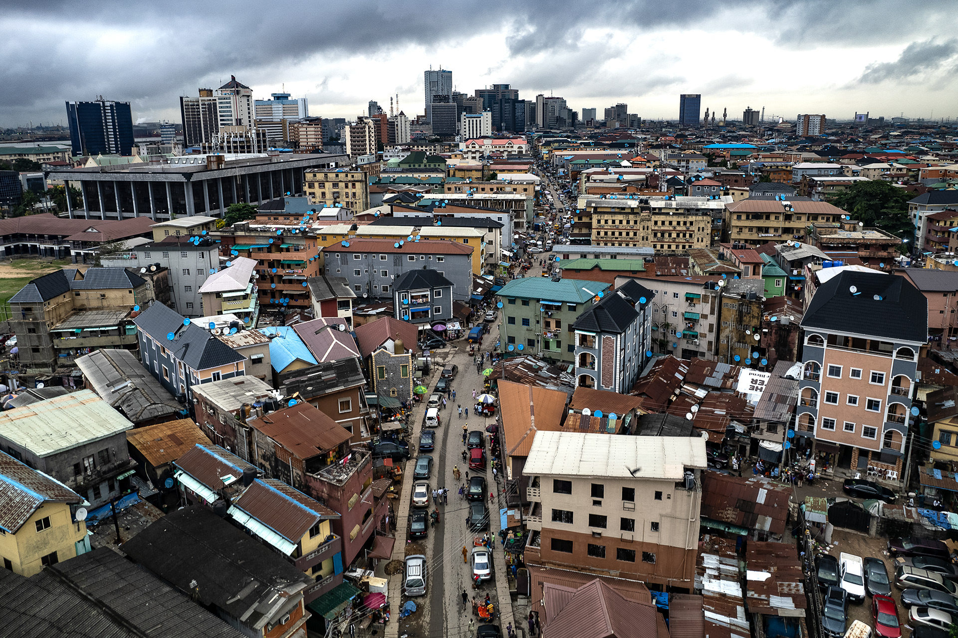 Unequal Scenes - Lagos