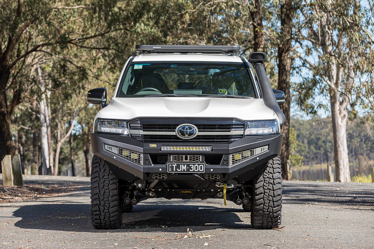 Matt Williams Photography - TJM - 300series Land Cruiser Venturer Bar