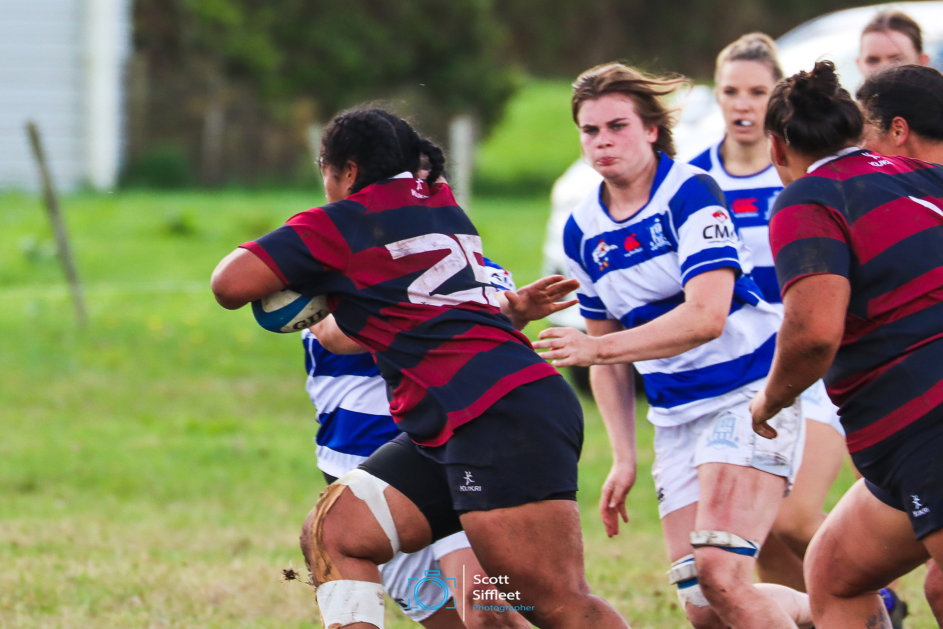 Scott Siffleet Photographer - Southern men, Oki woman away