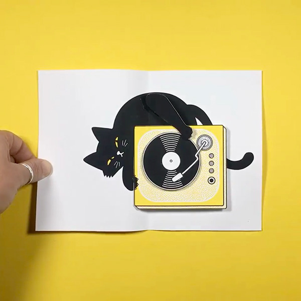 Mathilde Arnaud — Paper & Graphic Design - Chat Noir/Chat Blanc