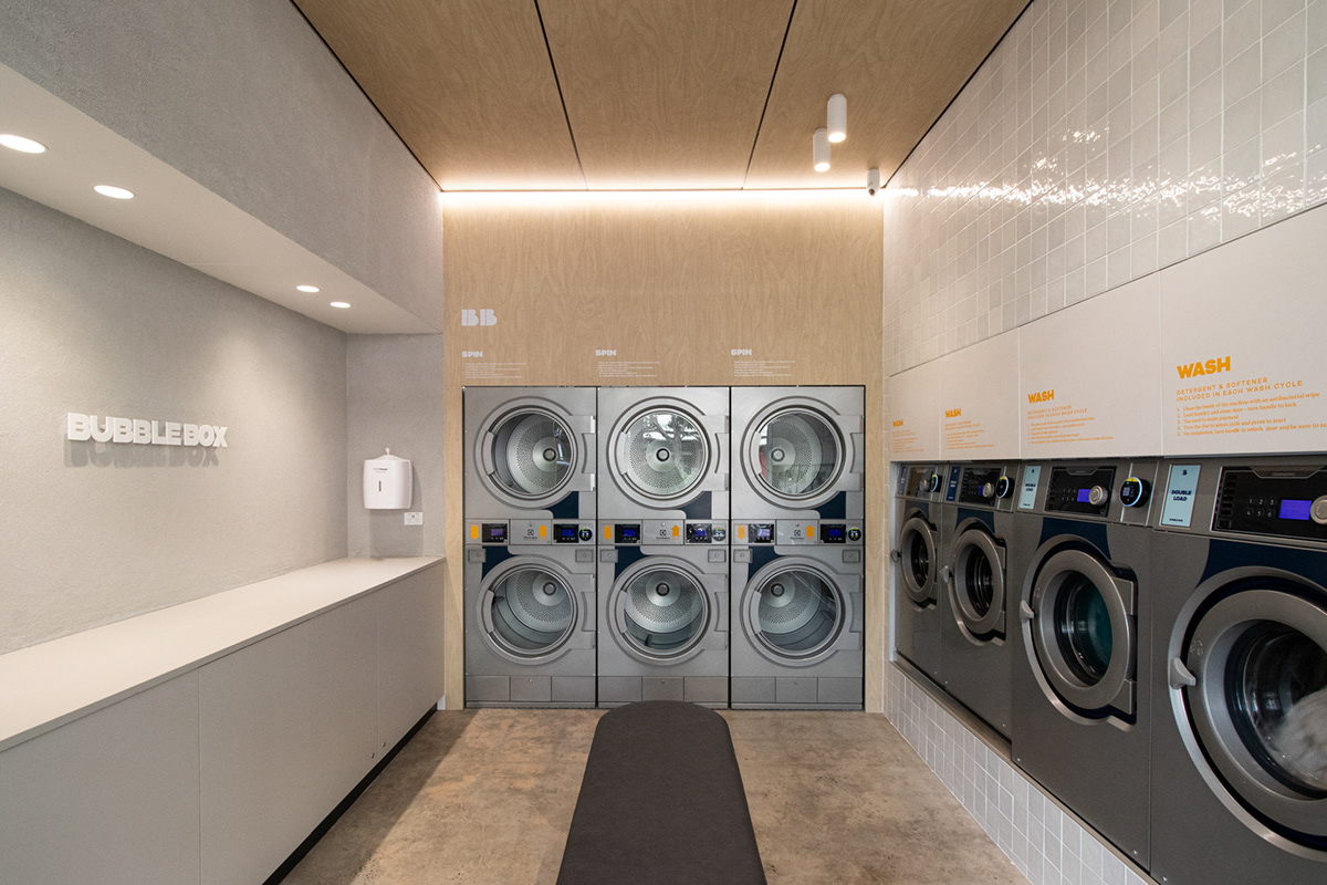 Daniel Malik | Design Portfolio - BUBBLE BOX 02