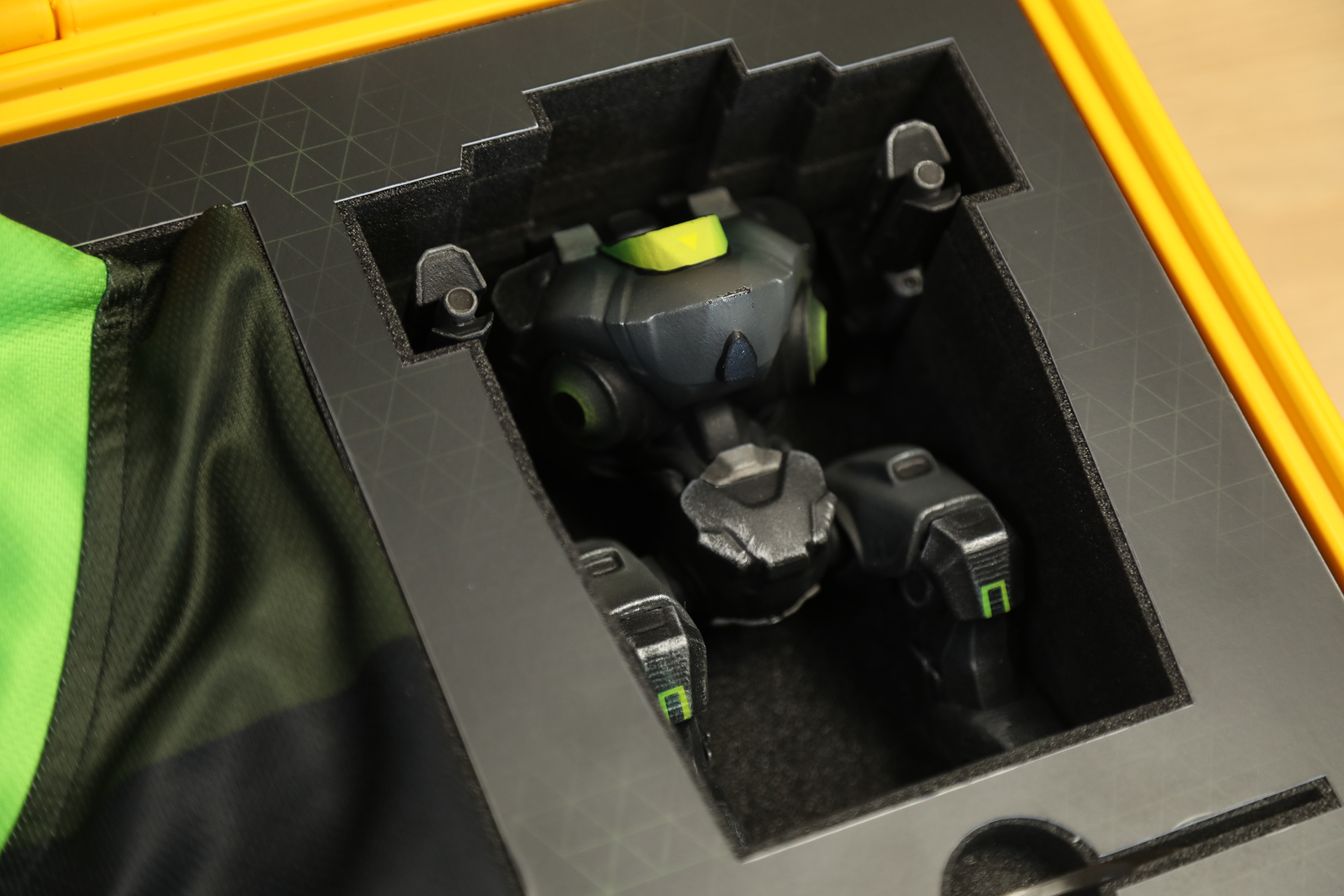 Sam Piper - Award Winning Creative - Creative Art Director - Mech Arena ...