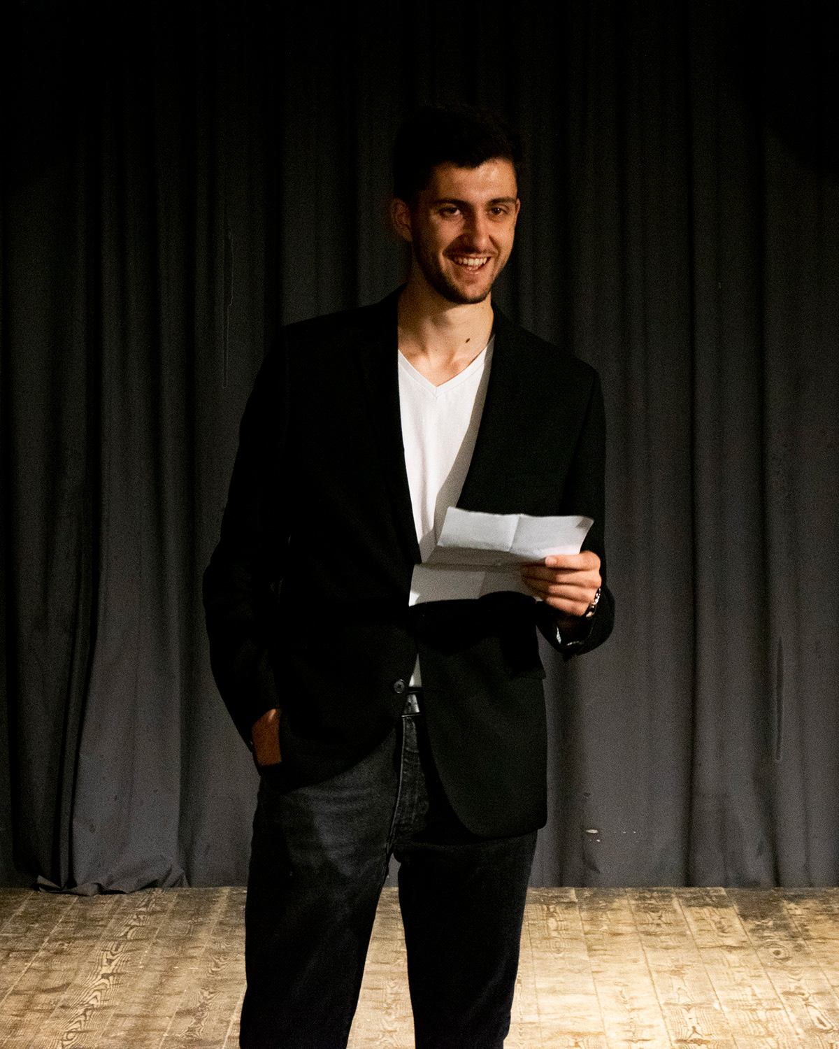 Isaac Reeves - About / Contact