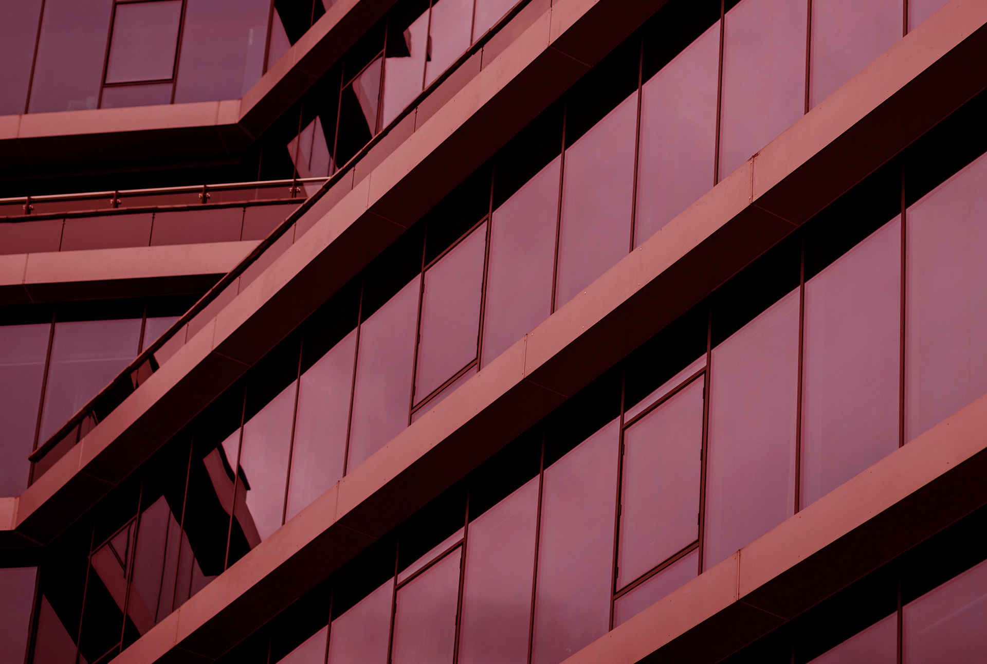 Sam Guimarães | Designer de Marcas - MLA Arquitetura e Design