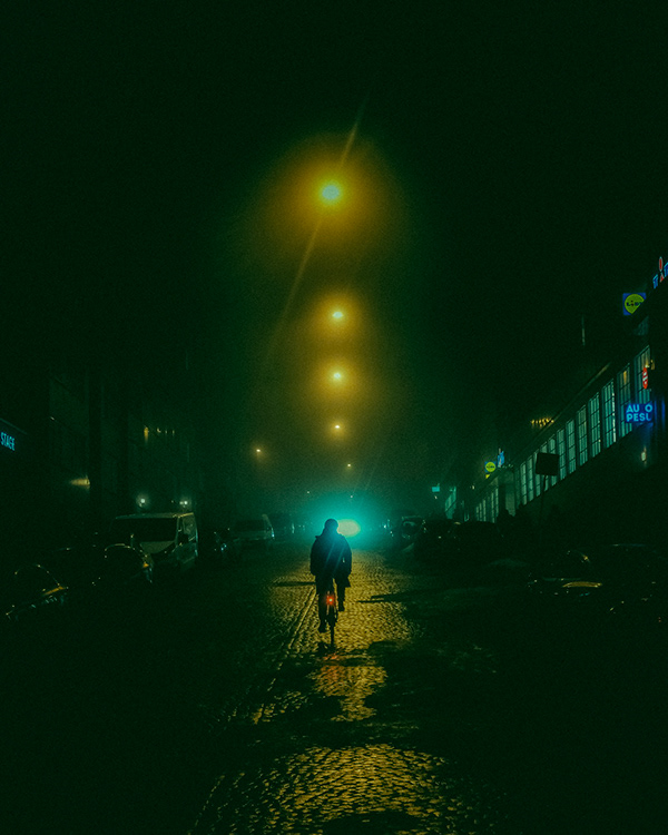 Tommi Viitala Street Photography - OBSCURE FUTURE
