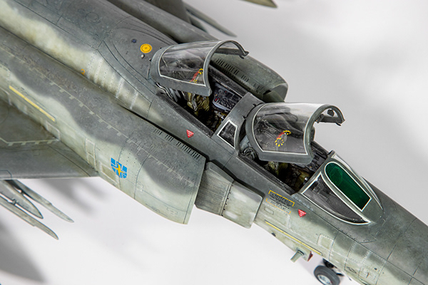 JR miniatures - F4F Phantom 1/32 Revell