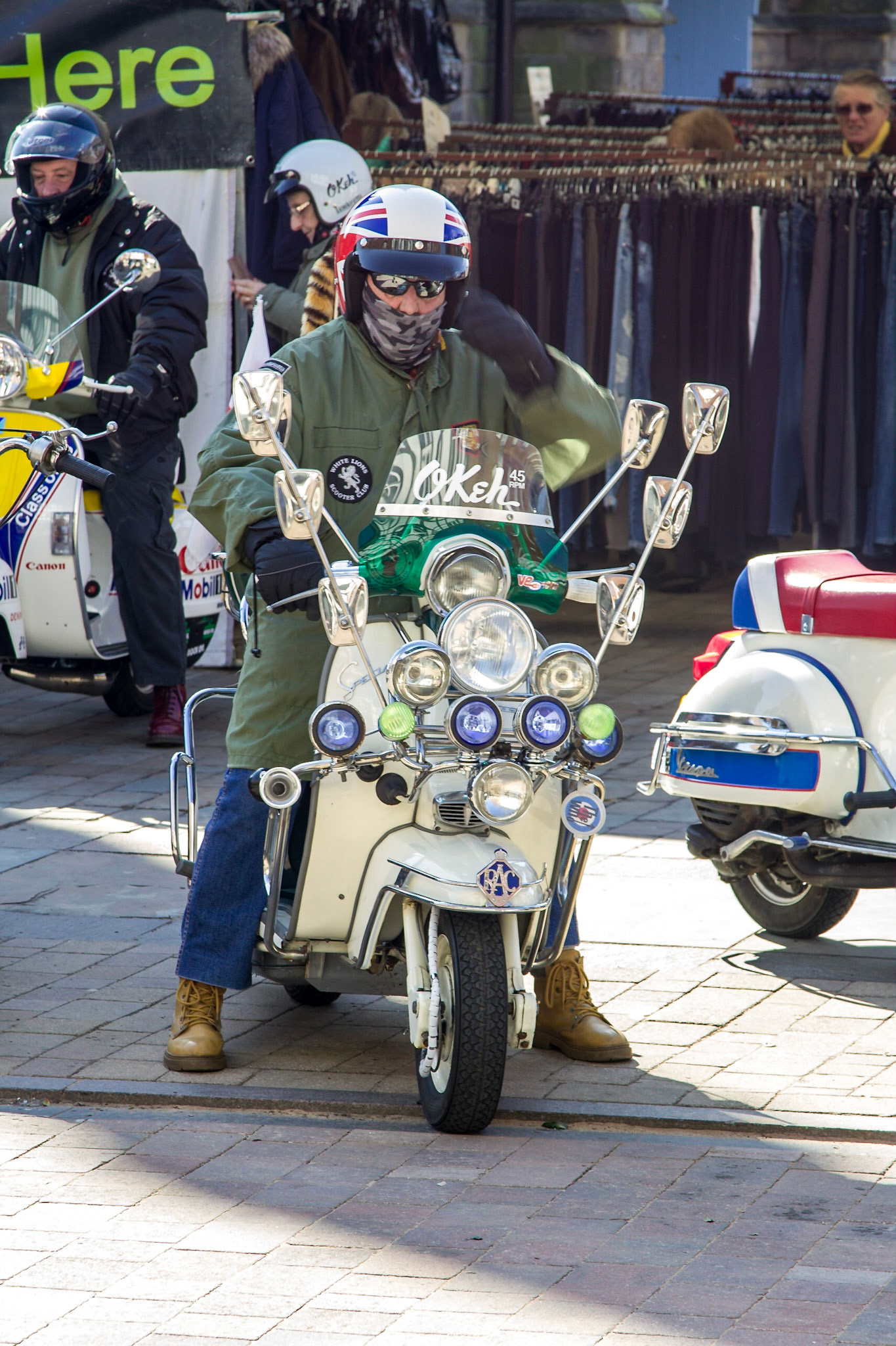 Roger Dutton - Street Photography