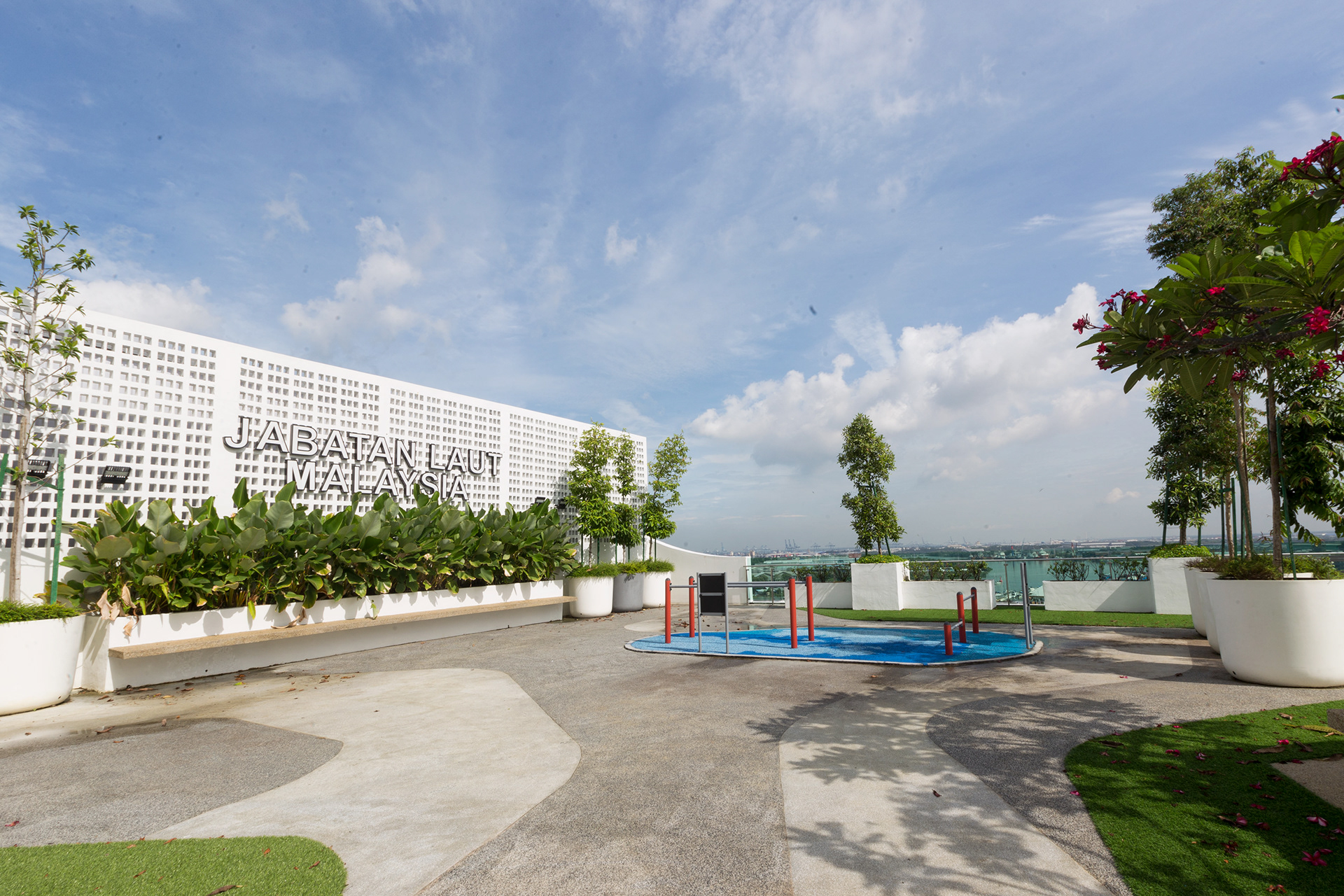 zuryati awang architects - Bangunan Dius Api