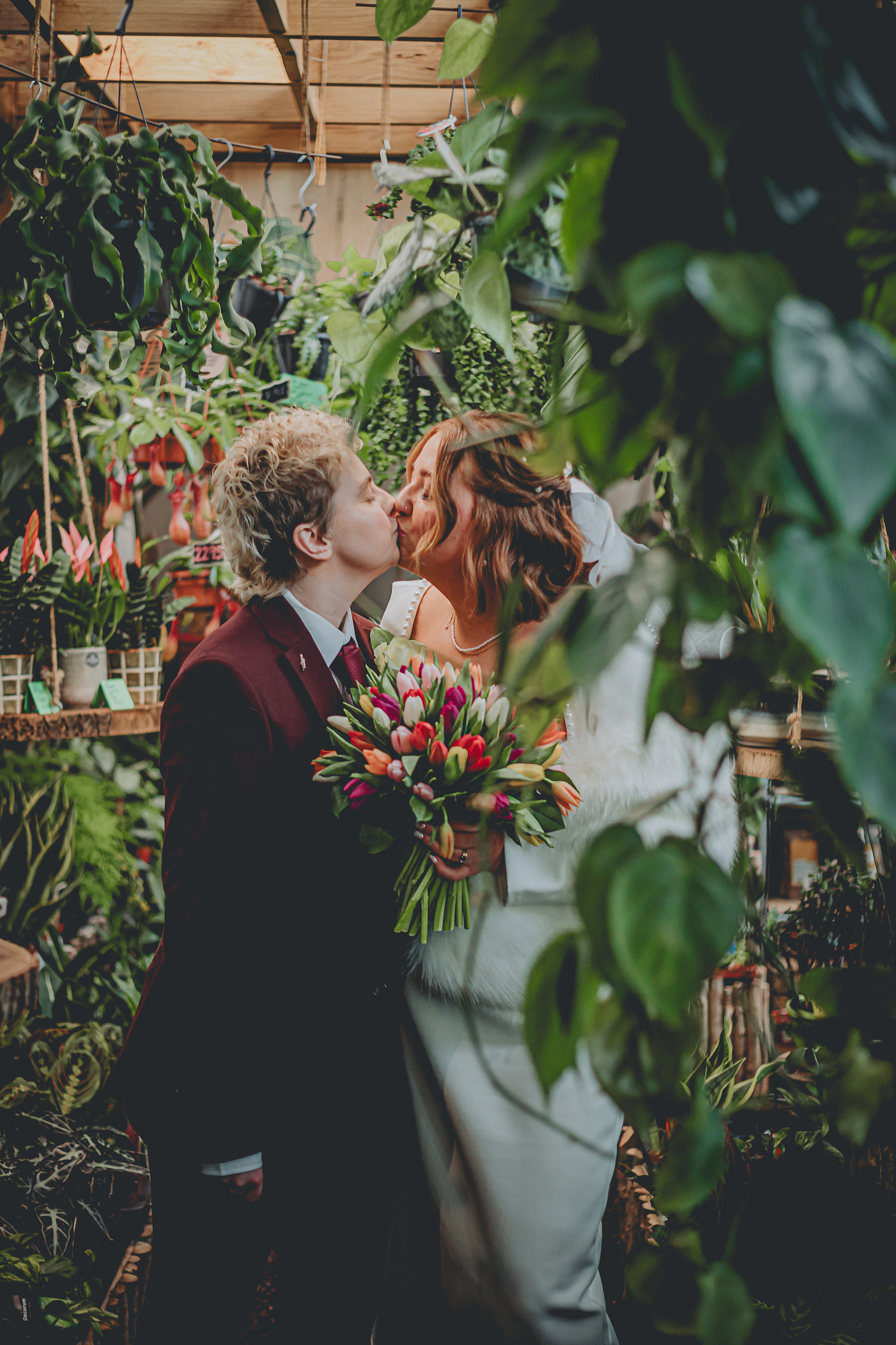 Candid colourful relaxed Photography - Alice + Paige