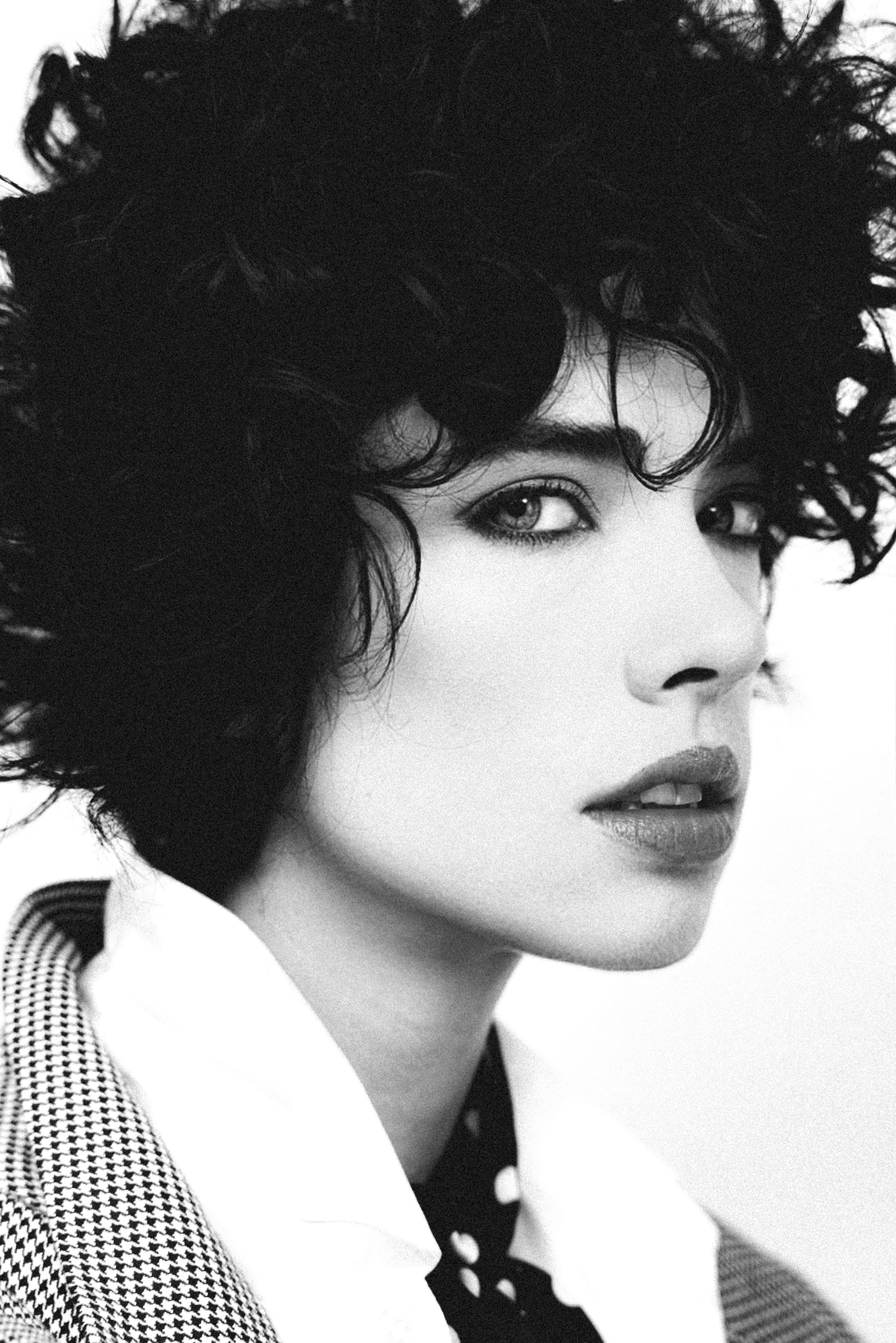 Marcella Apollonia - Contact
