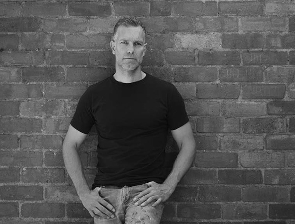 Hinchliffe Art - About Tony
