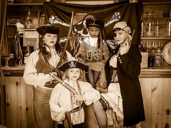 Olde Tyme Photography - Pirates