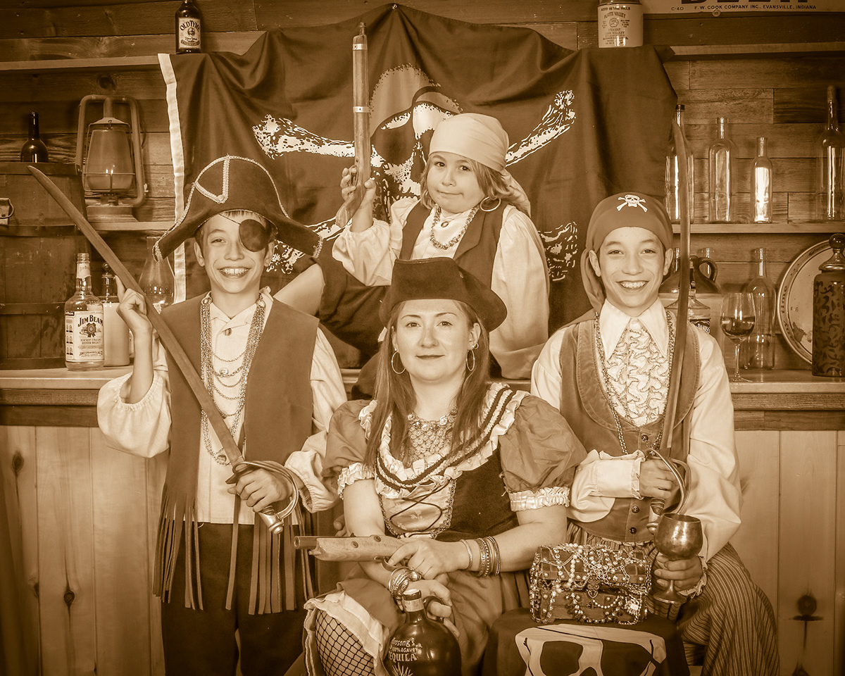 Olde Tyme Photography - Pirates