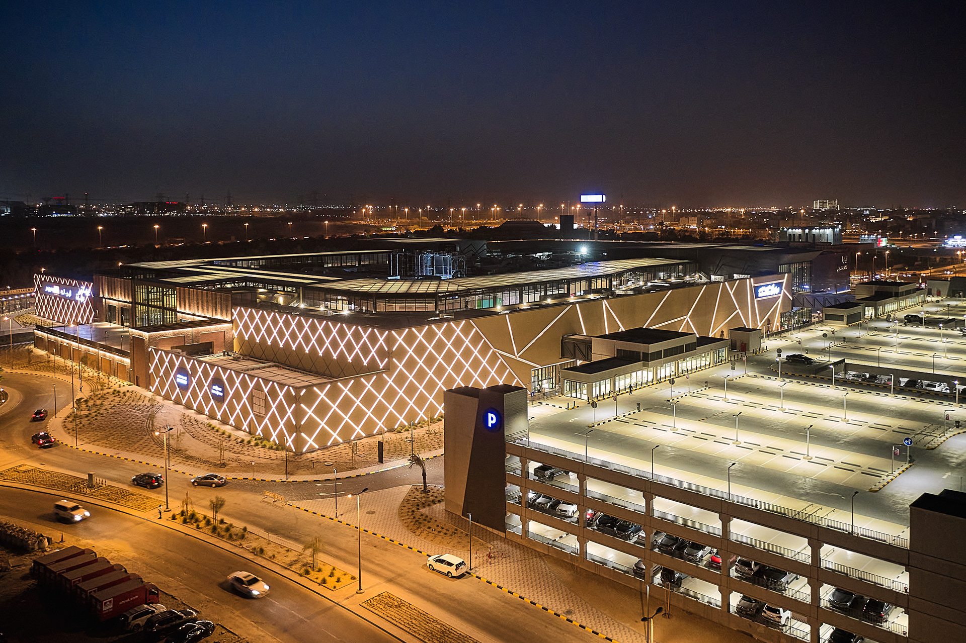 Mohammad Ashkanani - Photography - The Warehouse Mall | KEO