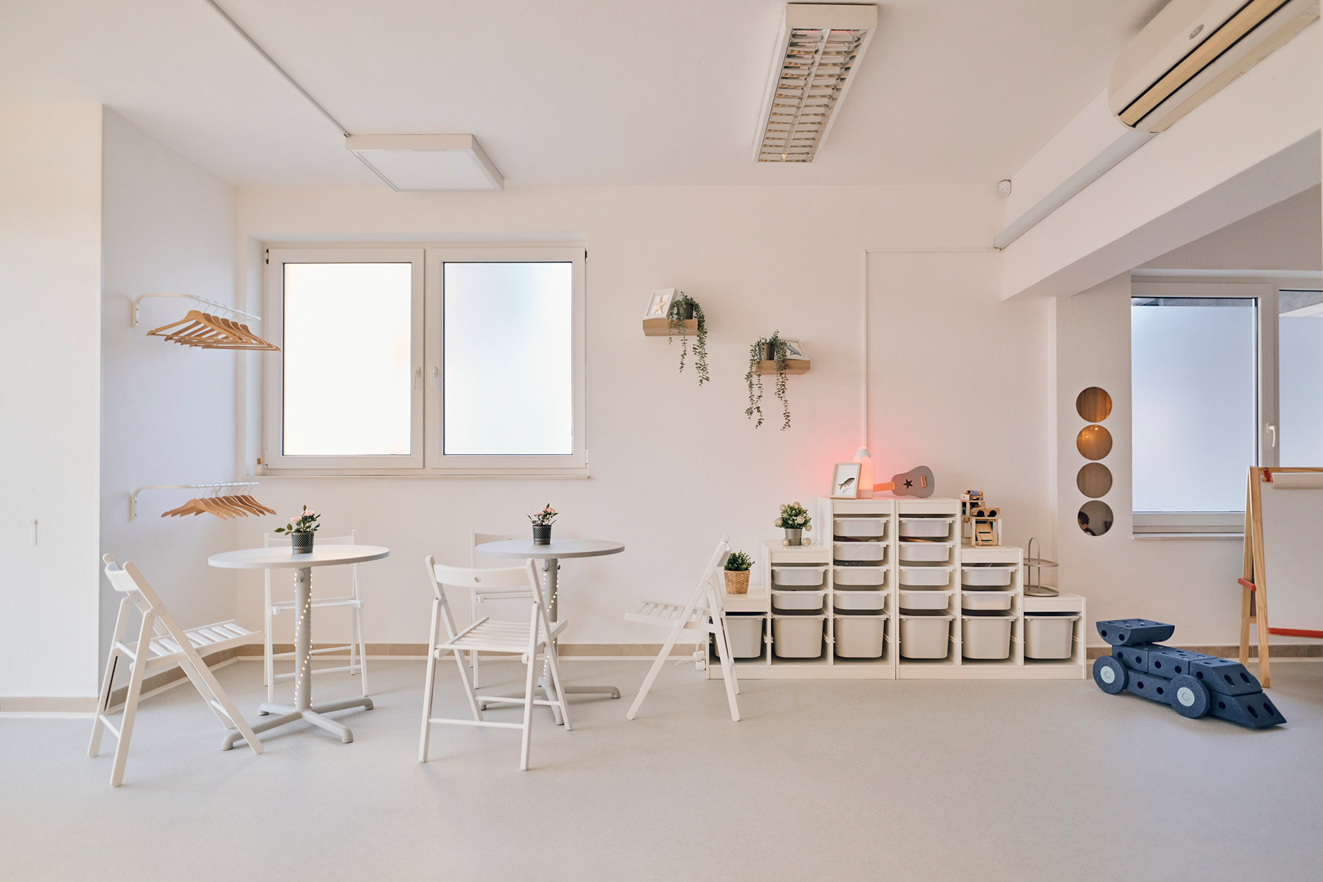 SINJI KIT - GALERIJA