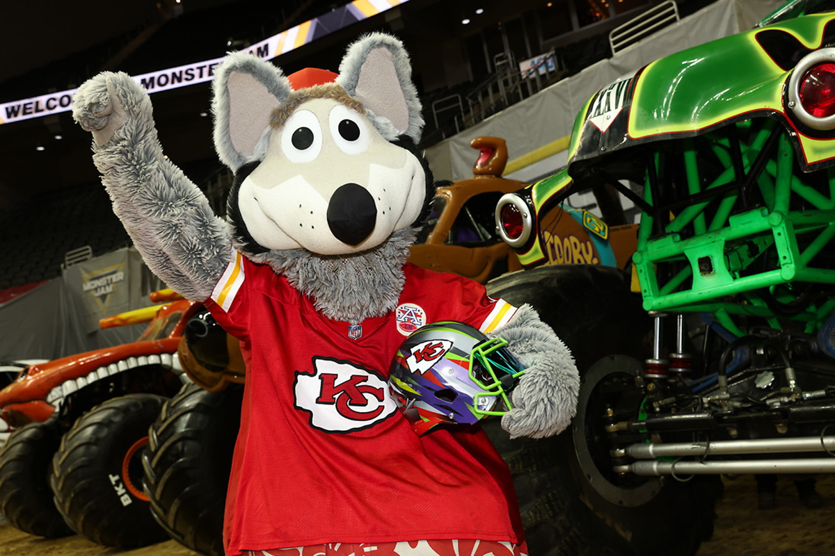 Sike Style Industries - Arrowhead Events 2023 custom gift helmets