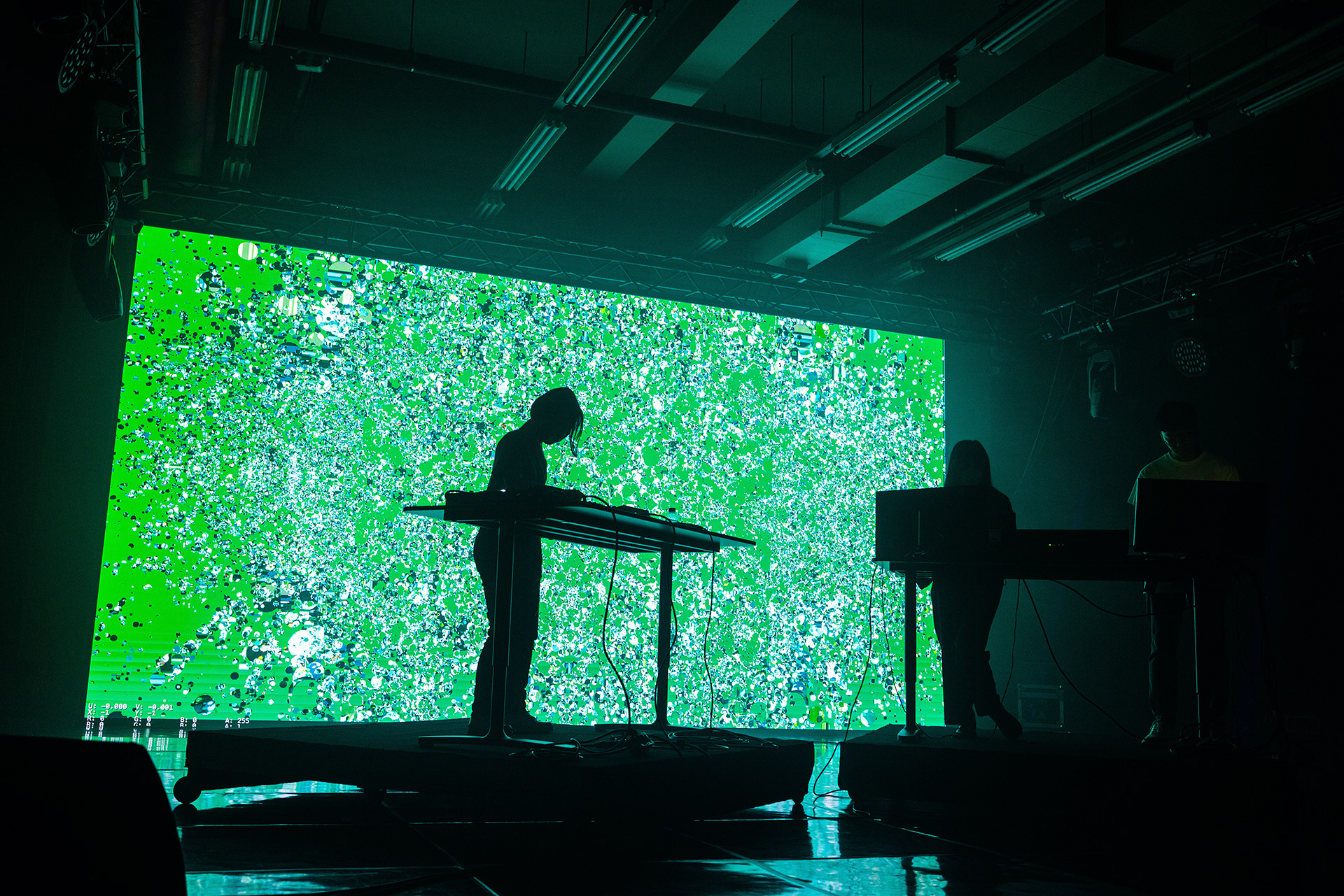 Teal Choi - Rave Geometry