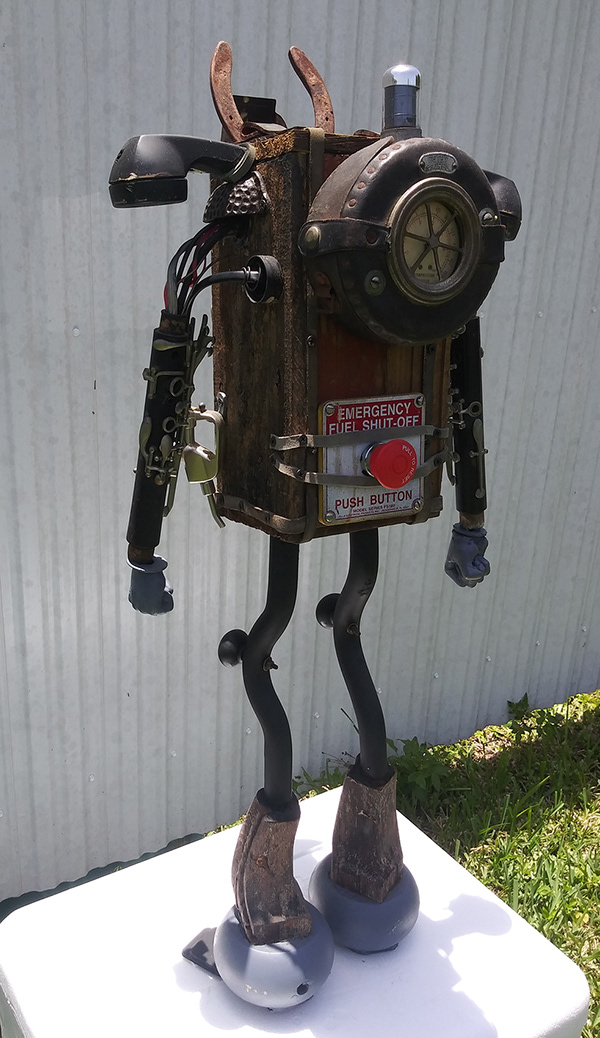 luis acevedo - Sculptures by Jorge Roldan