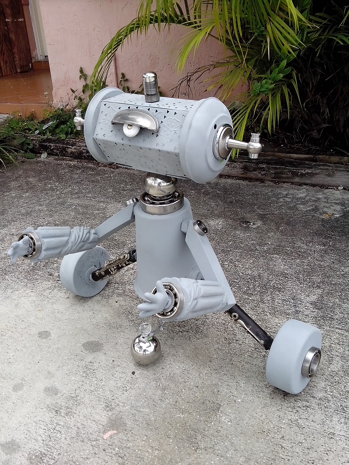 luis acevedo - Sculptures by Jorge Roldan