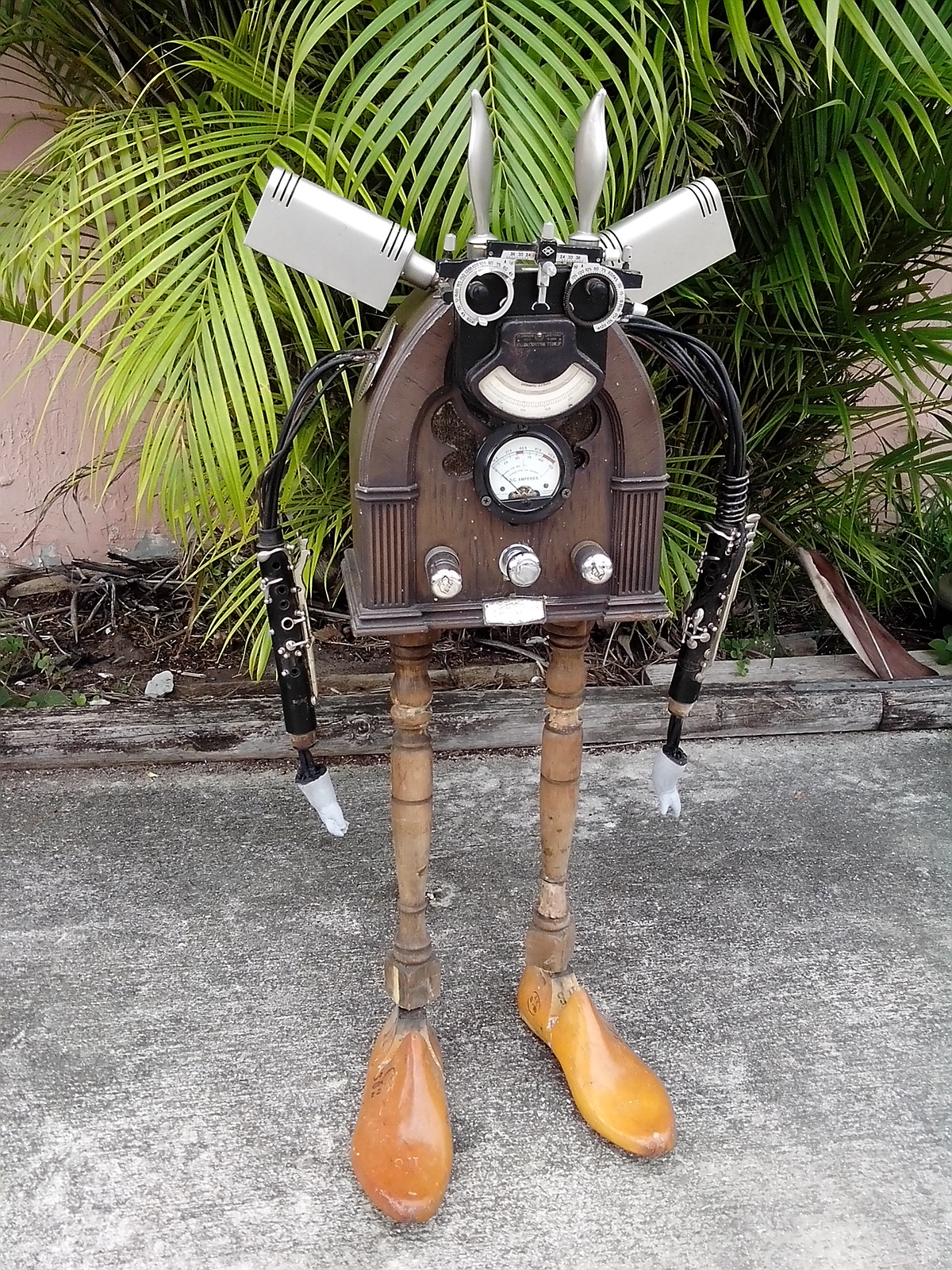 luis acevedo - Sculptures by Jorge Roldan