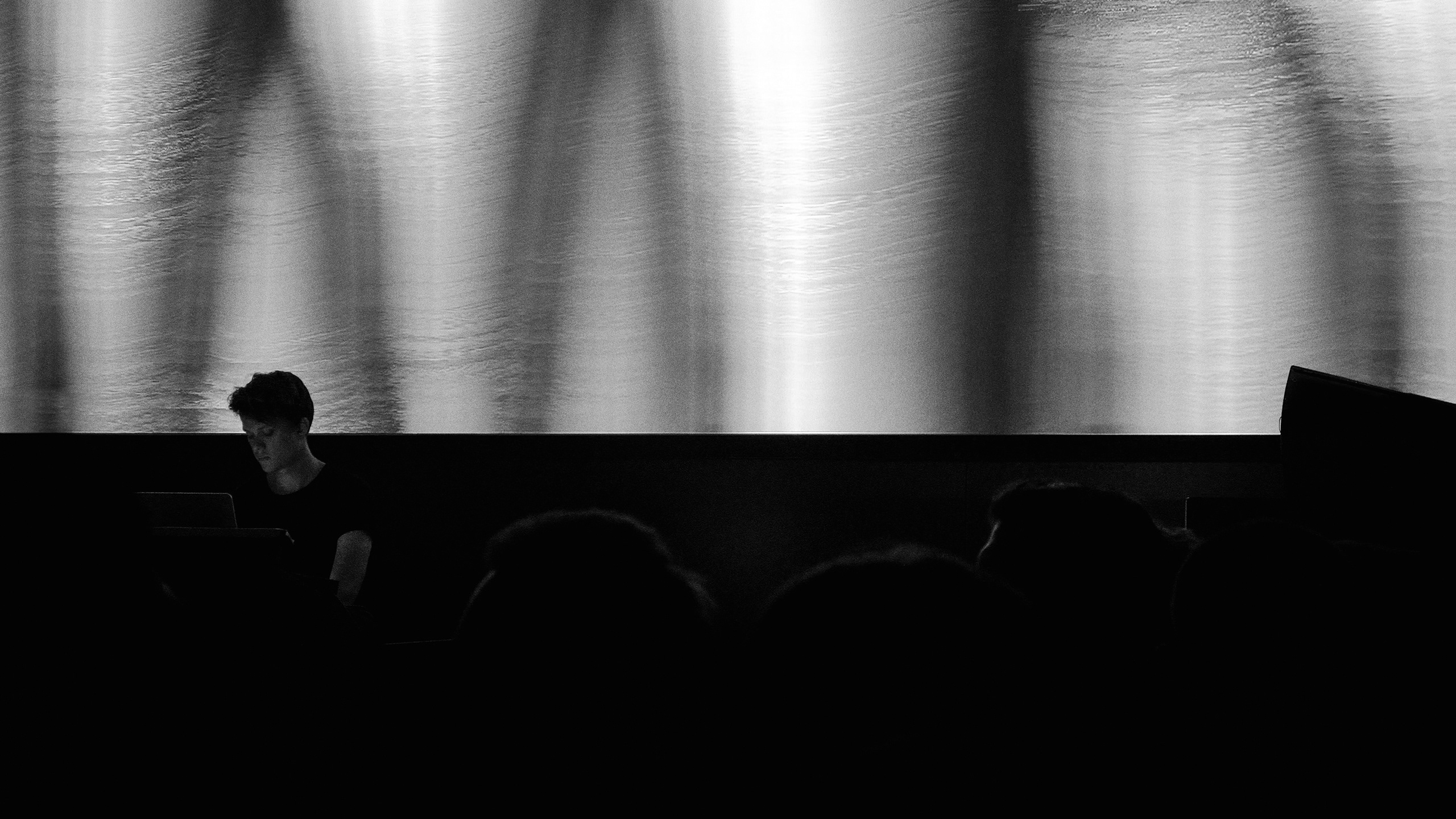 MONOCOLOR - Sequitur_caleidoscopia extended