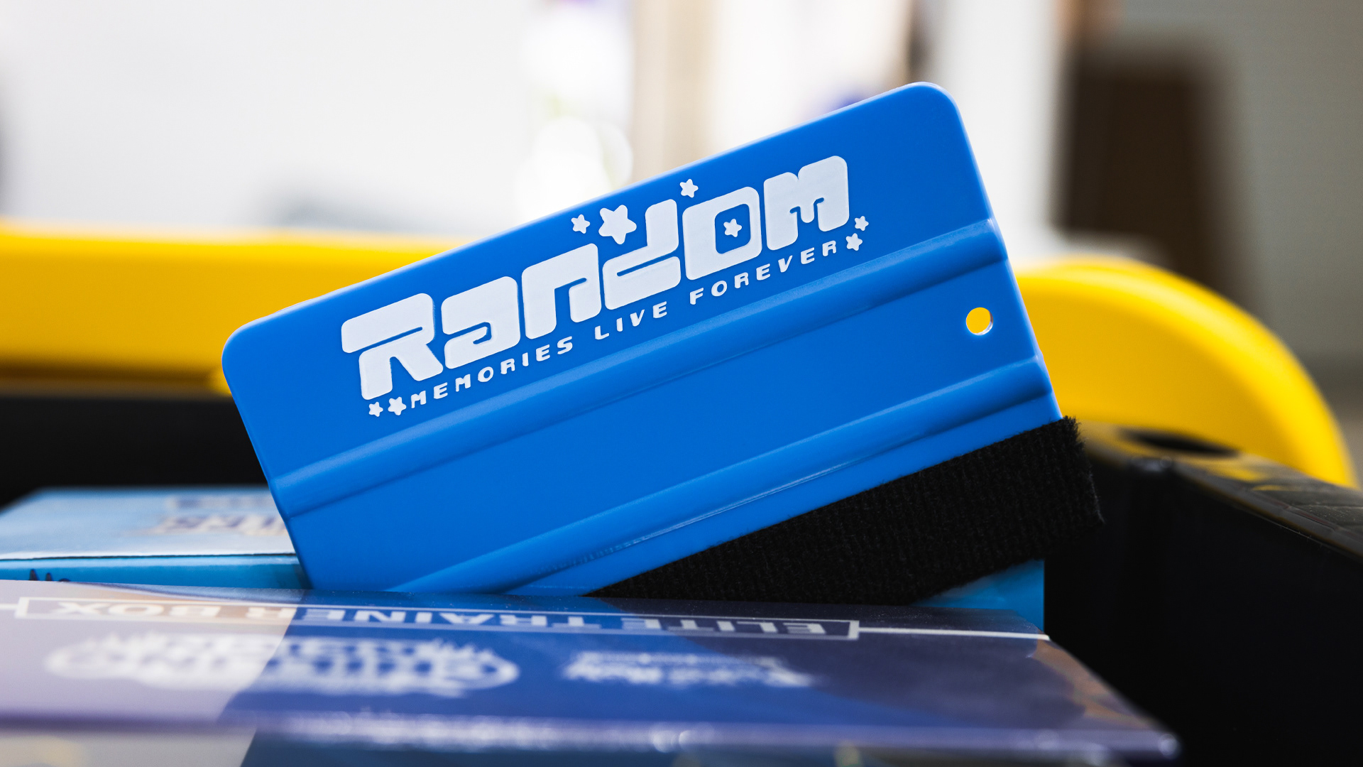 RANDOM ARCHIVES - RIAS GREMORY