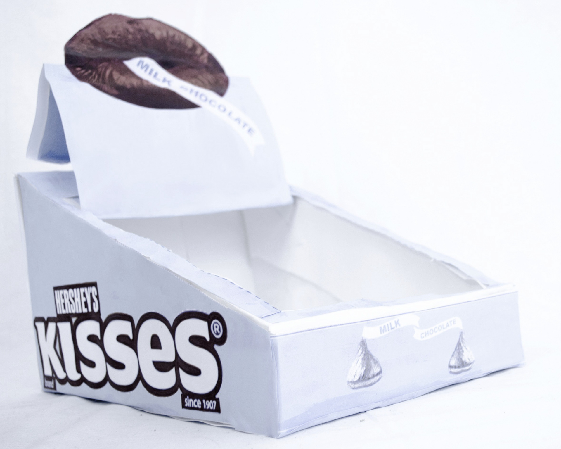 Azure Flowers - Kisses Box