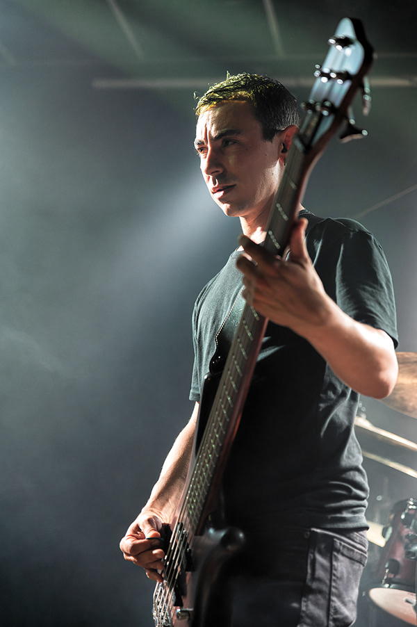 Thierry Bouriat | Photographe de concerts rock, metal et surf - Le ...