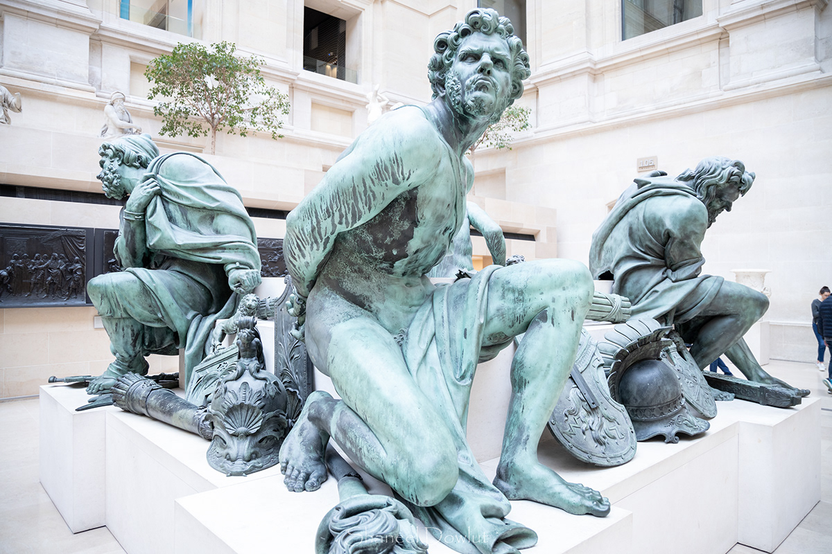 Shaneel Dowlut - Sculptures of The Louvre