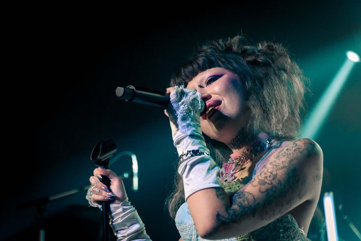 Bell Music Magazine - Jazmin Bean: Survivor of a “Traumatic Livelihood"