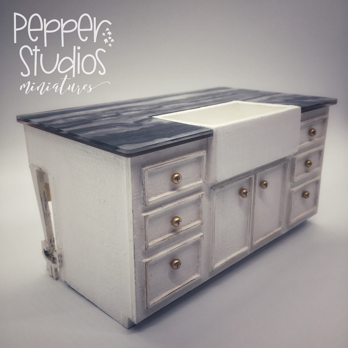 Pepper Studios Miniatures - Kitchen/Dining